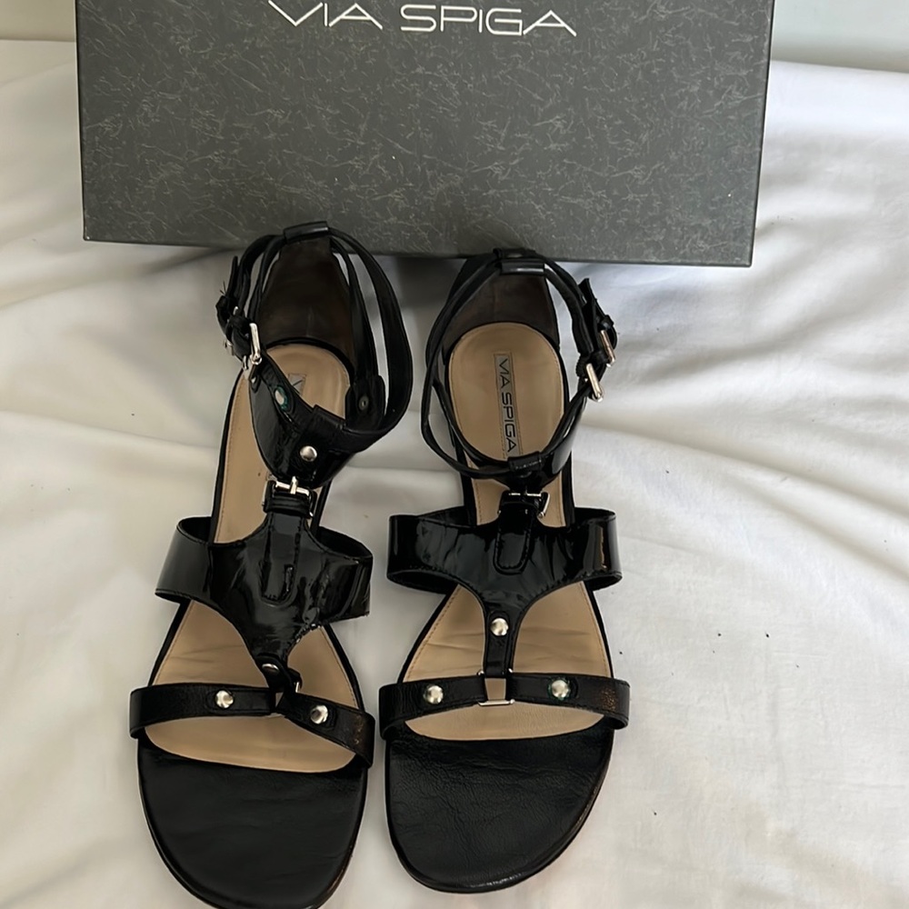 Via Spiga Black Patent Leather Sandals - Gem